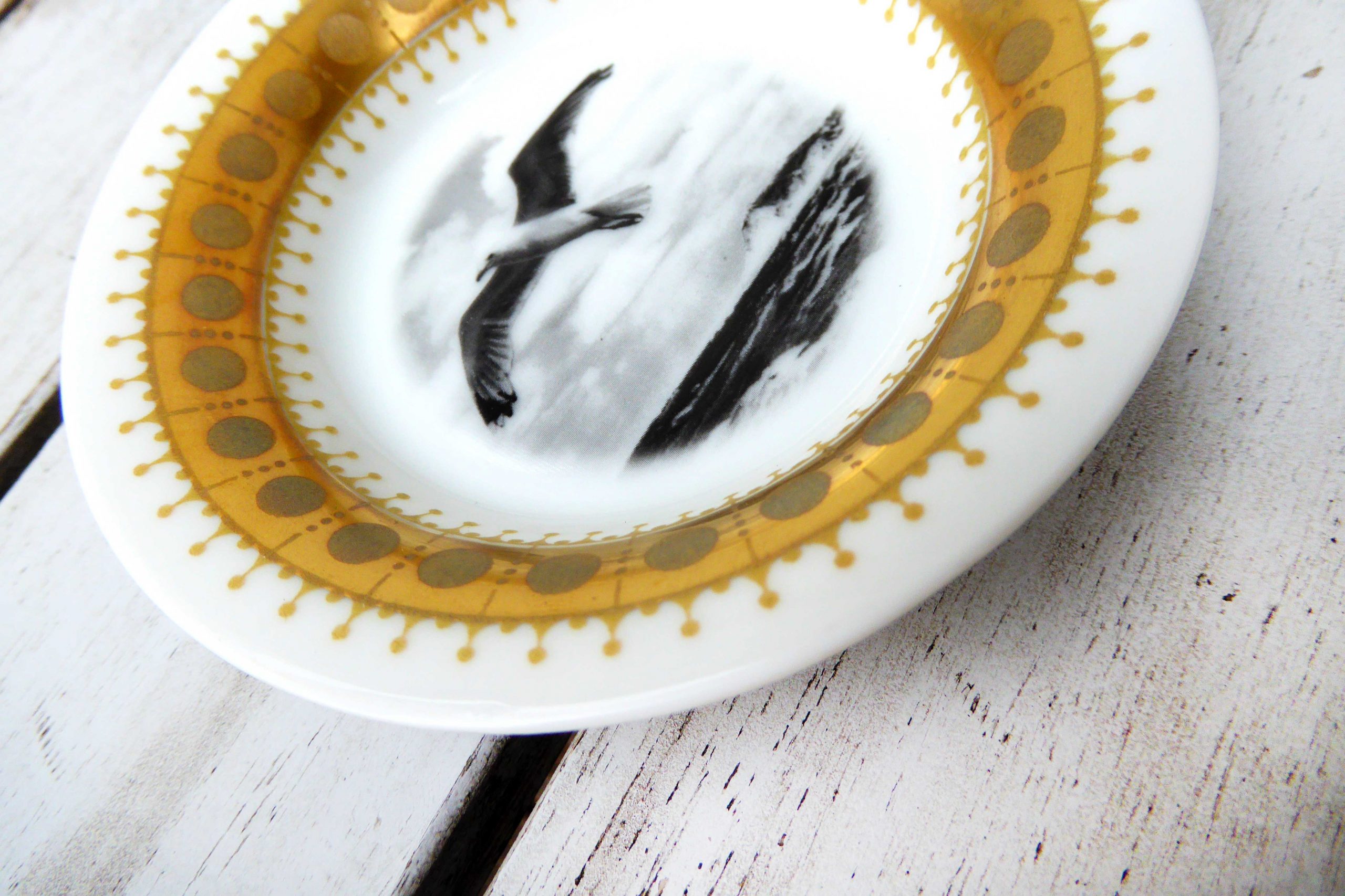 Wandteller Möwe Punkte Goldrand vintage Herr Fuchs Teller mini 10cm – Herr Fuchs
